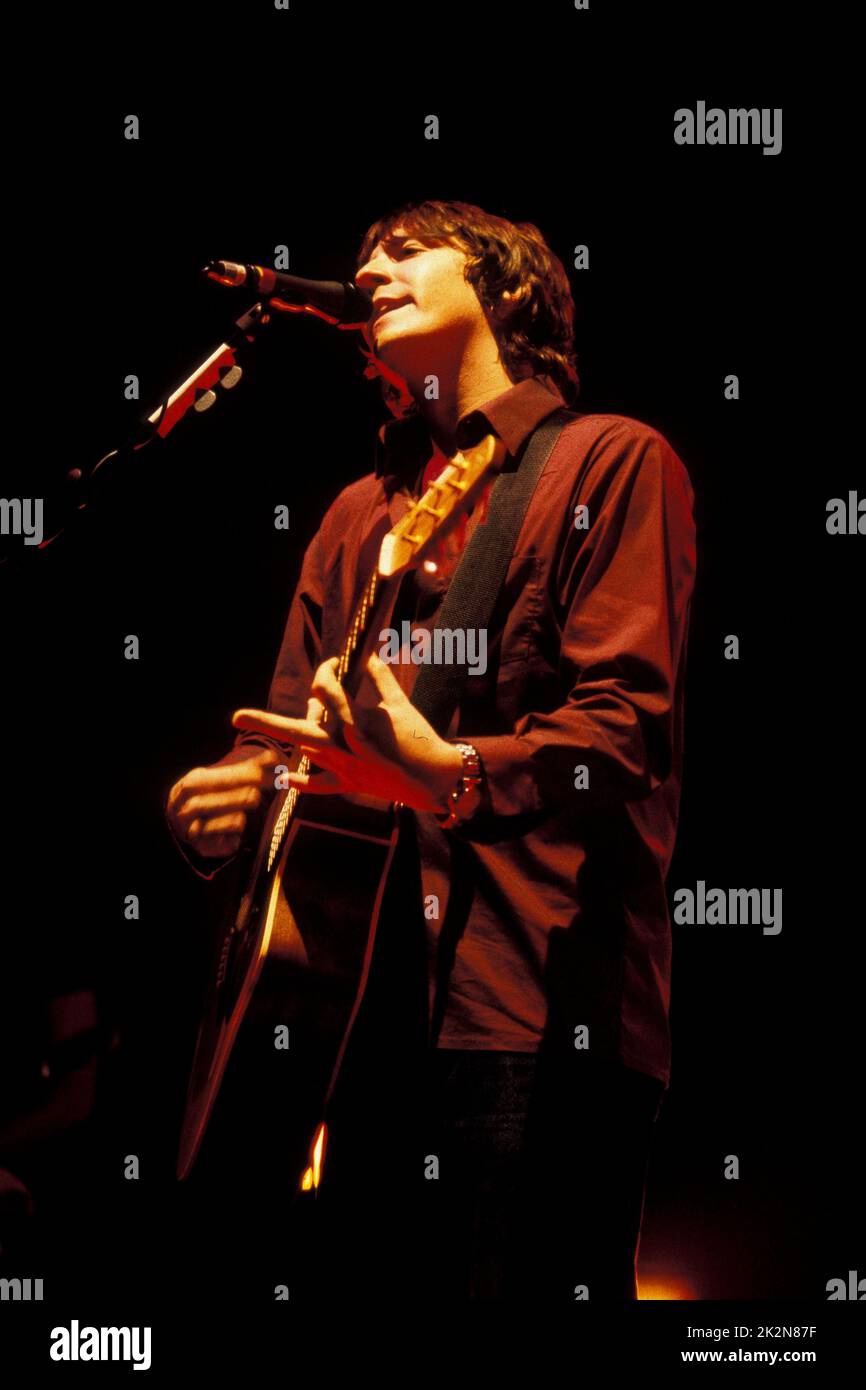 TOPLOADER 19 October 2000; Credit: Mel Longhurst / Performing Arts ...