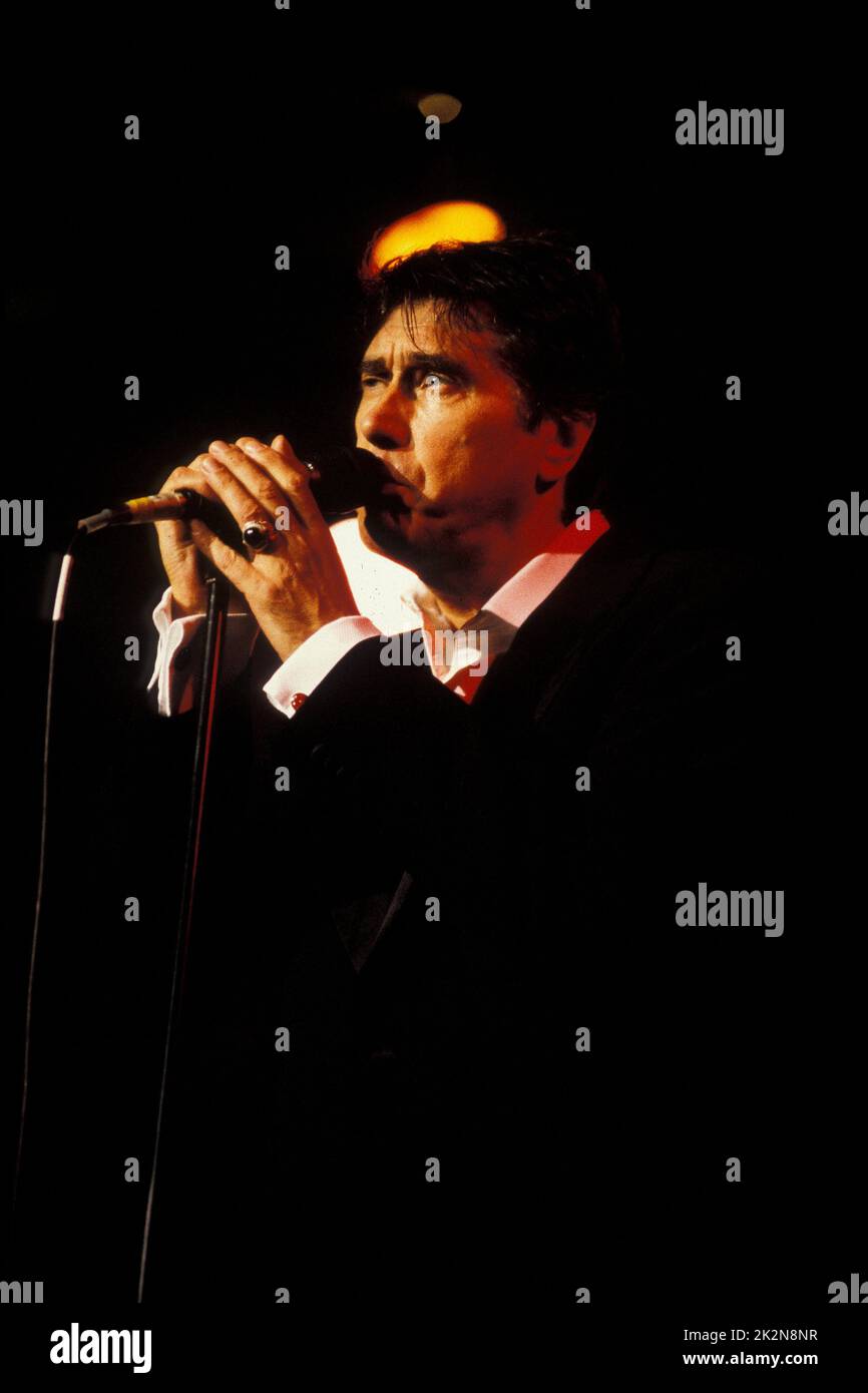 Bryan ferry images hi-res stock photography and images - Alamy