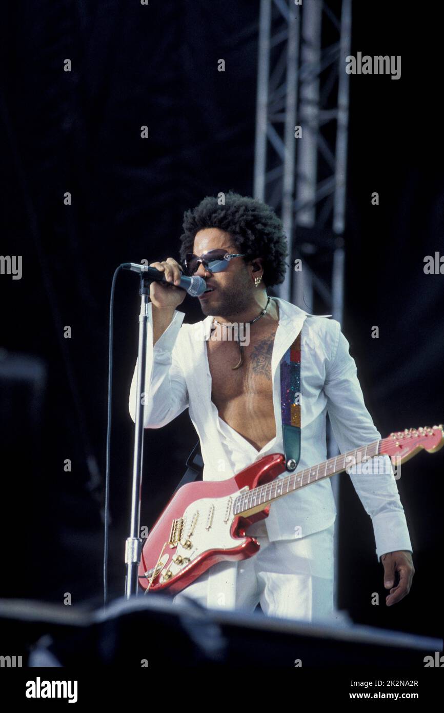 Lenny kravitz images hi-res stock photography and images - Alamy