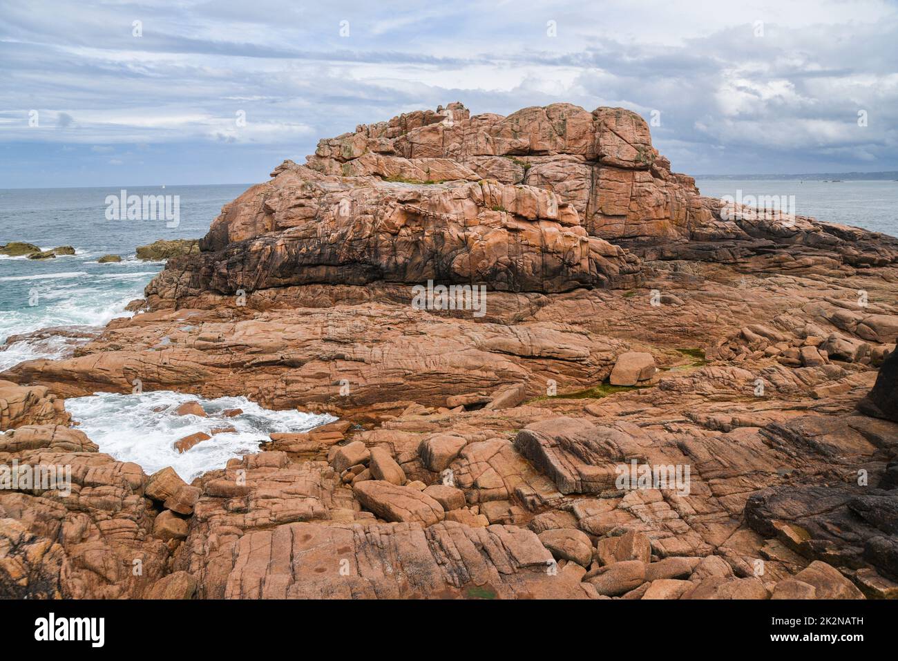 Pink granite coast landscape in Bretagny France Stock Photo - Alamy
