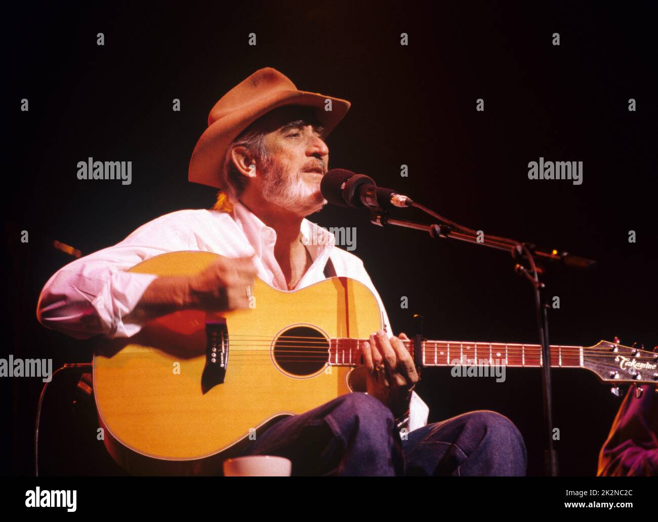 London palladium stage lights hi-res stock photography and images - Alamy