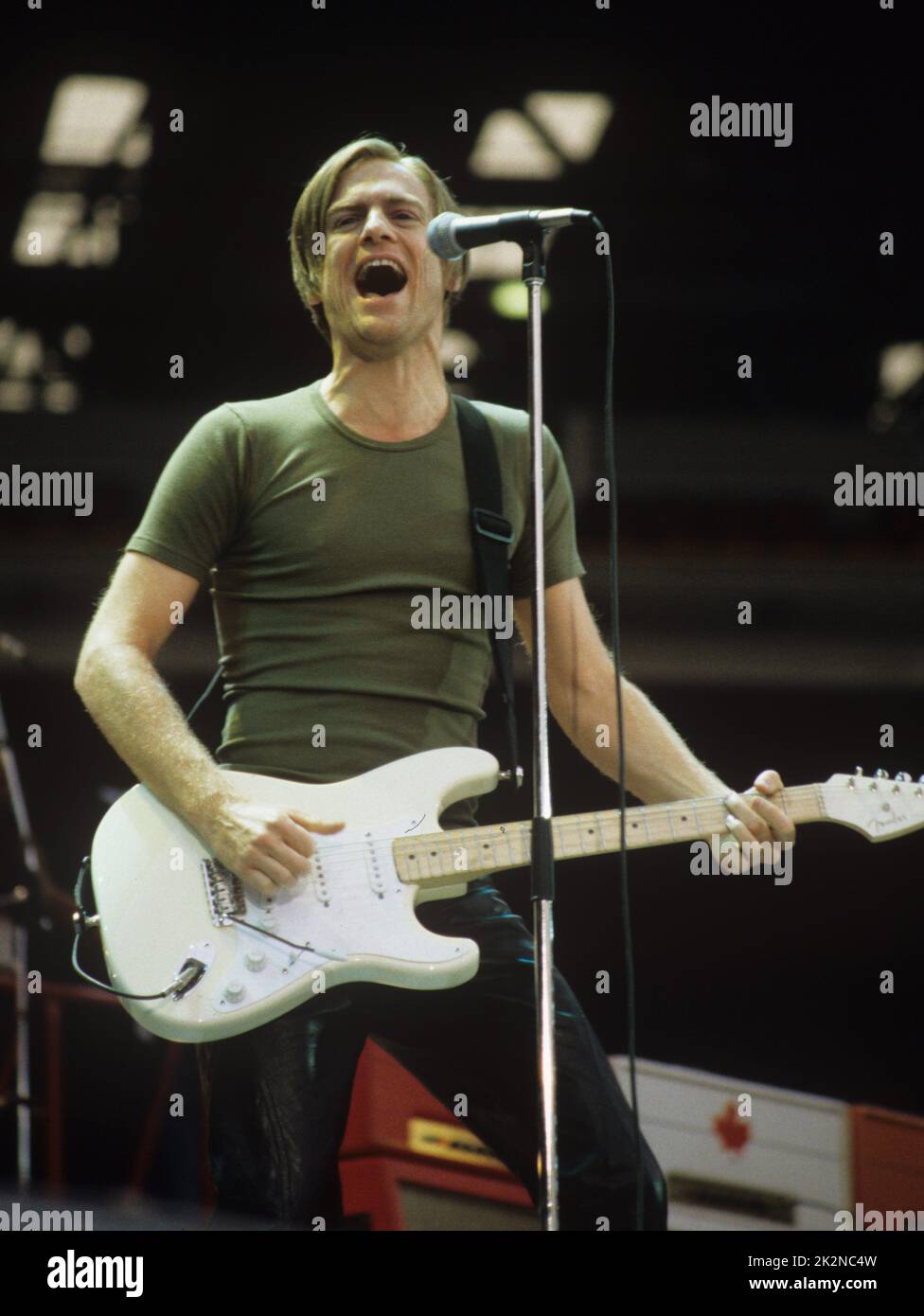 Concert stadium 1990s hi-res stock photography and images - Alamy