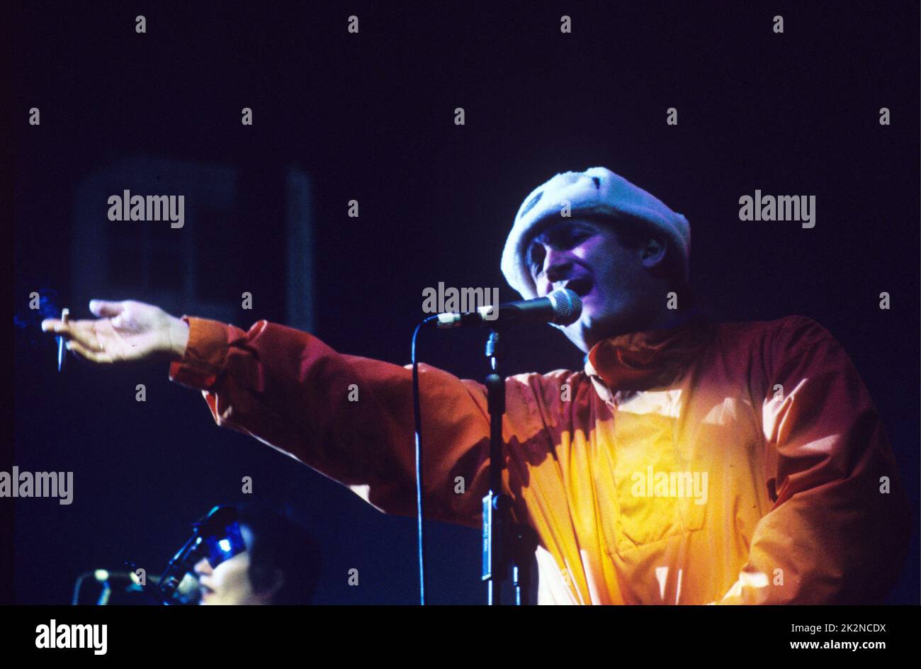 Paul heaton 1990 hi-res stock photography and images - Alamy