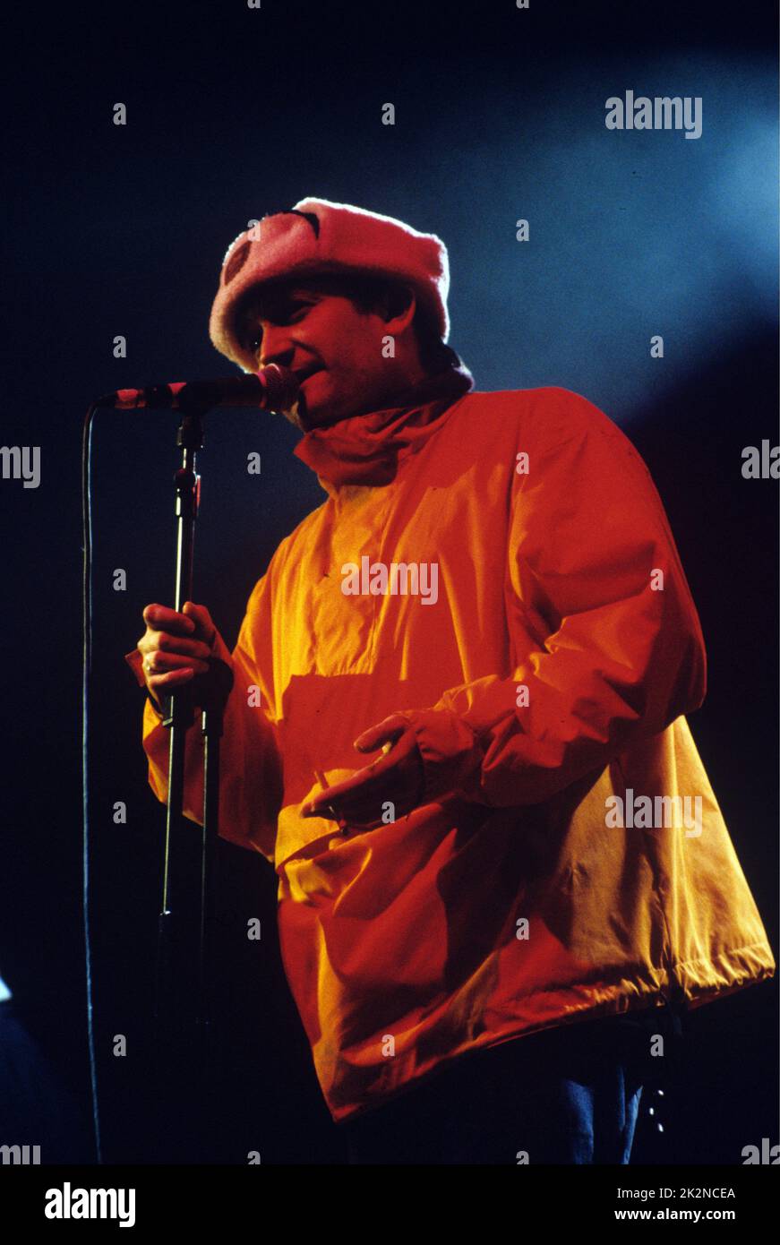 Paul heaton 1990 hi-res stock photography and images - Alamy