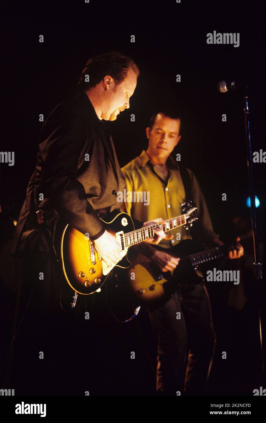 Counting crows guitarist hi-res stock photography and images - Alamy