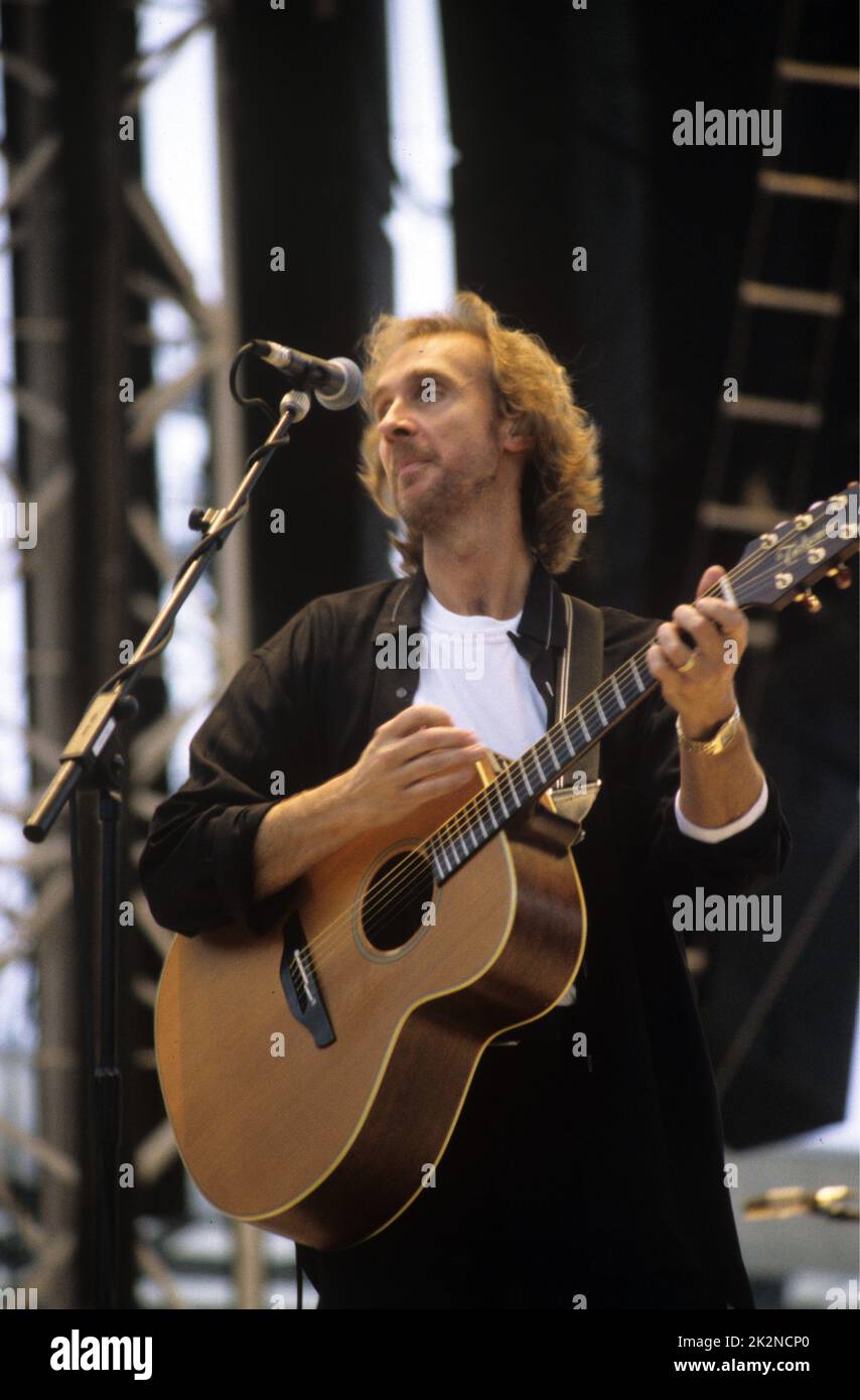 Mike rutherford hi-res stock photography and images - Alamy