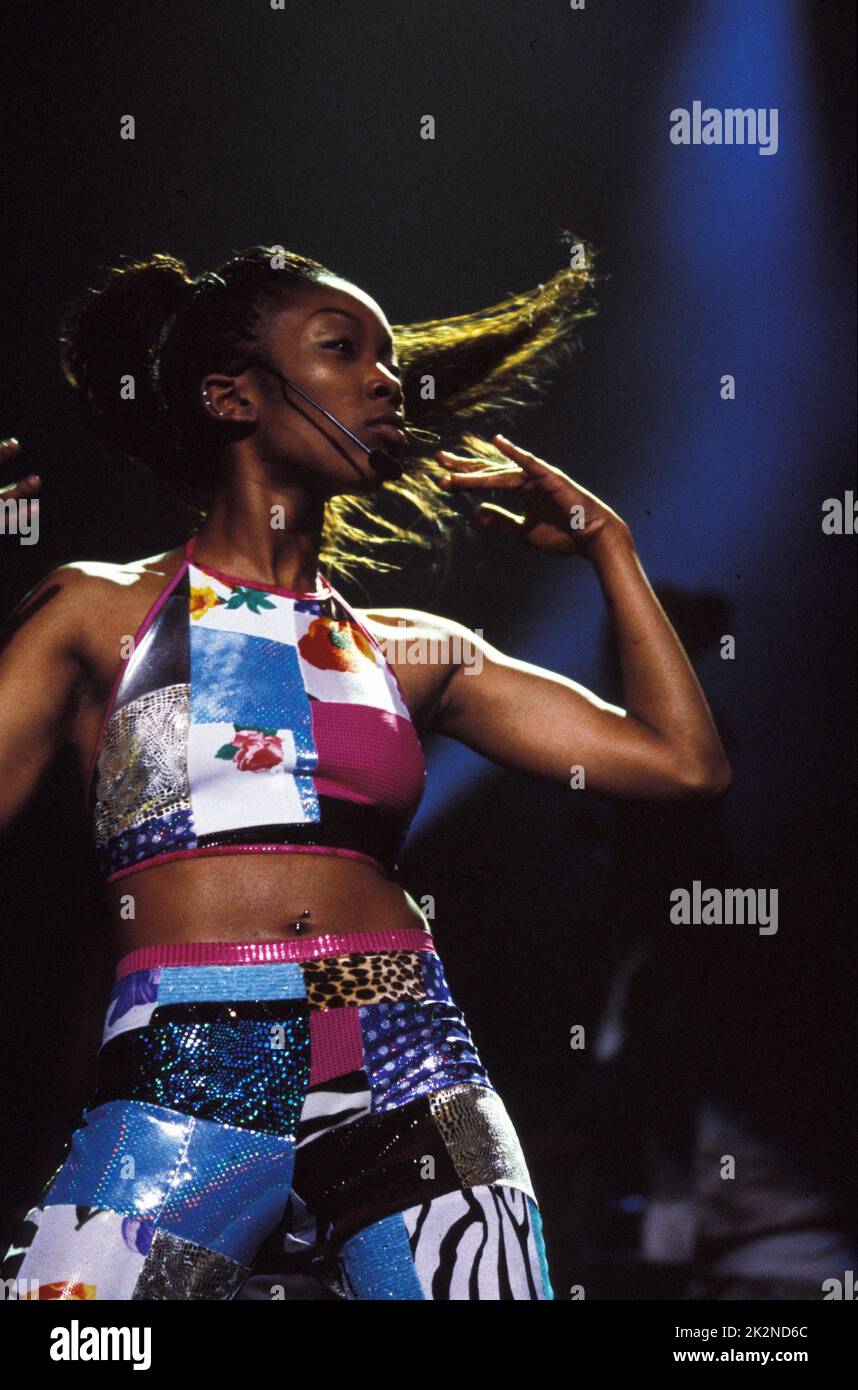 Brandy singer 1999 hi-res stock photography and images - Alamy