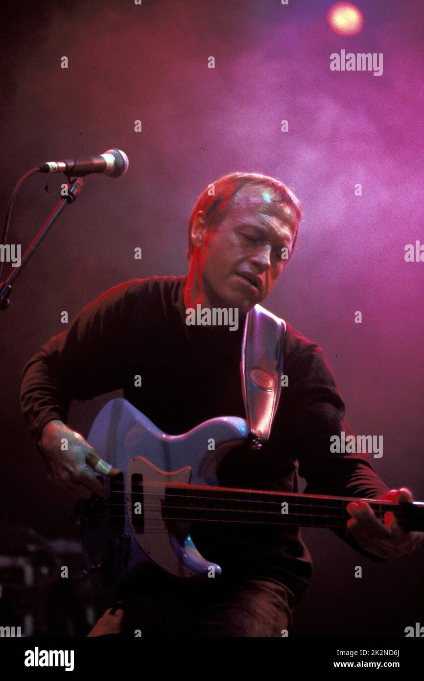 Level 42 1990 hi-res stock photography and images - Alamy