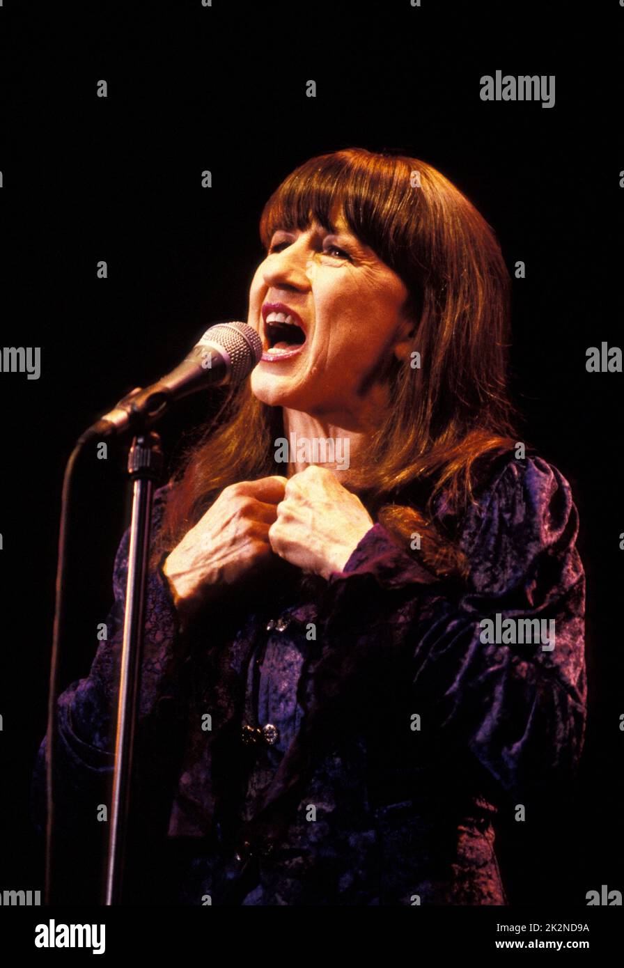 Judith durham hi-res stock photography and images - Alamy