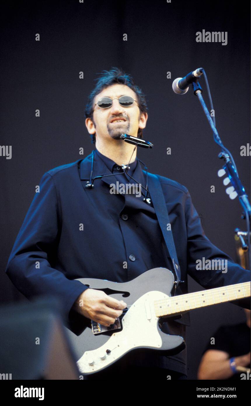 Jimmy nail 1990s hi-res stock photography and images - Alamy