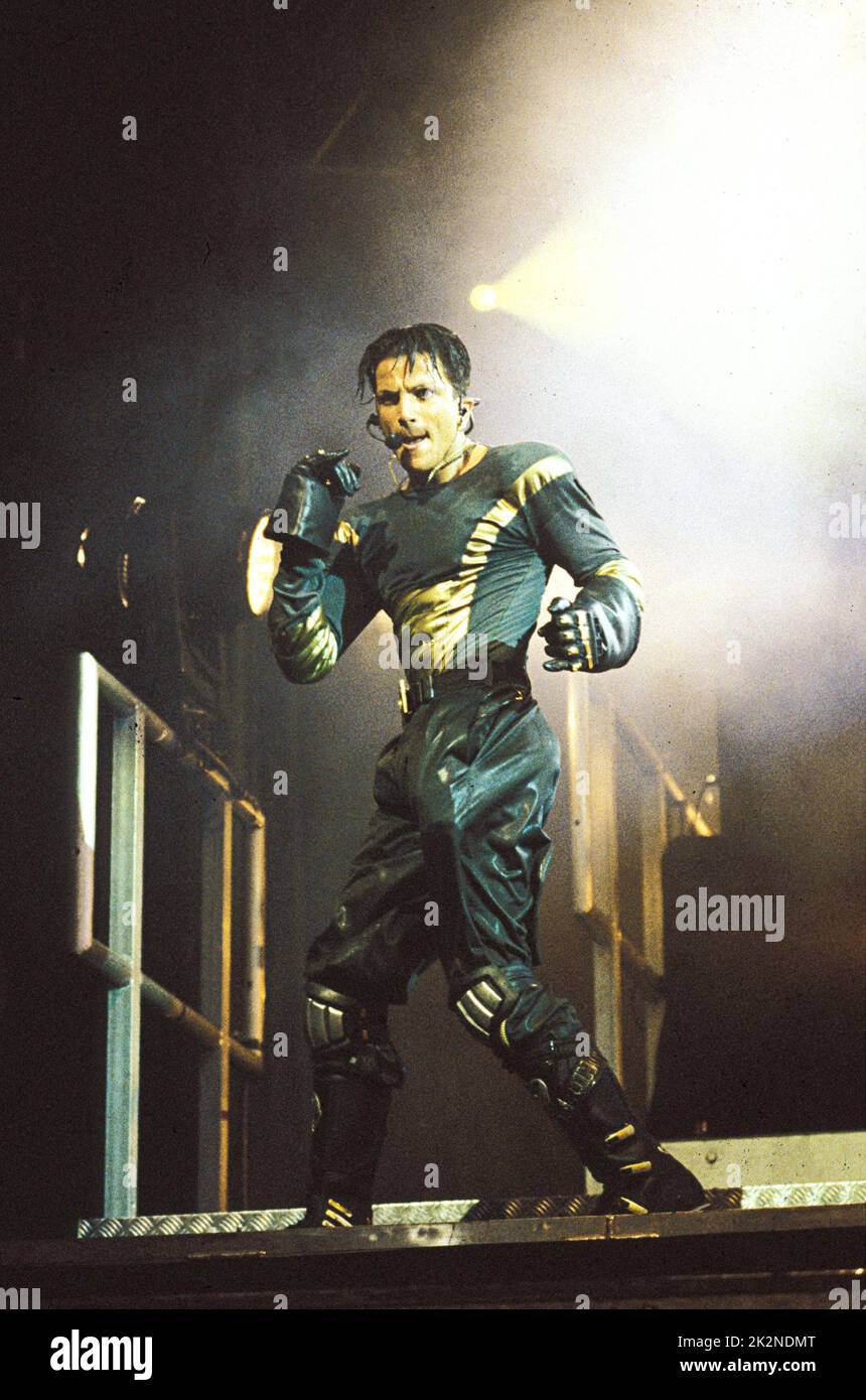 Wembley arena peter andre hi-res stock photography and images - Alamy