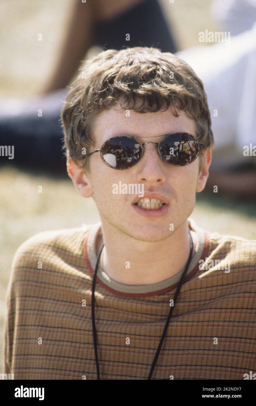 Britpop frontman hi-res stock photography and images - Alamy