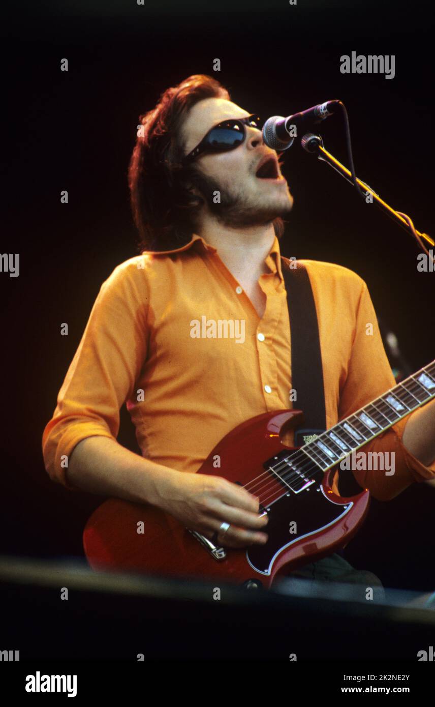 Supergrass 1996 hi-res stock photography and images - Alamy