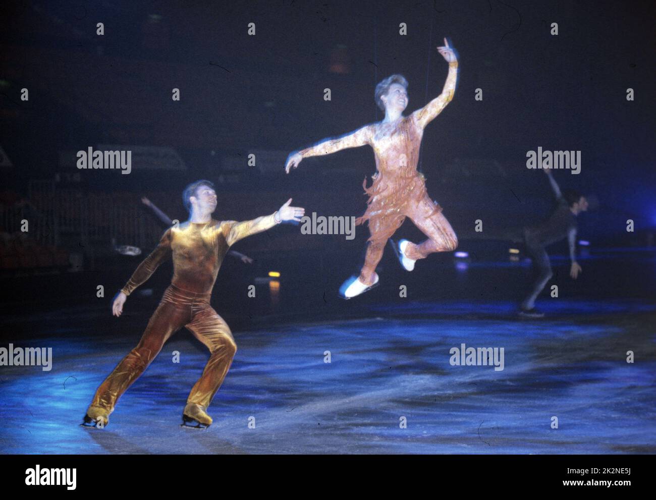 Aerial wire dancers hi-res stock photography and images - Alamy