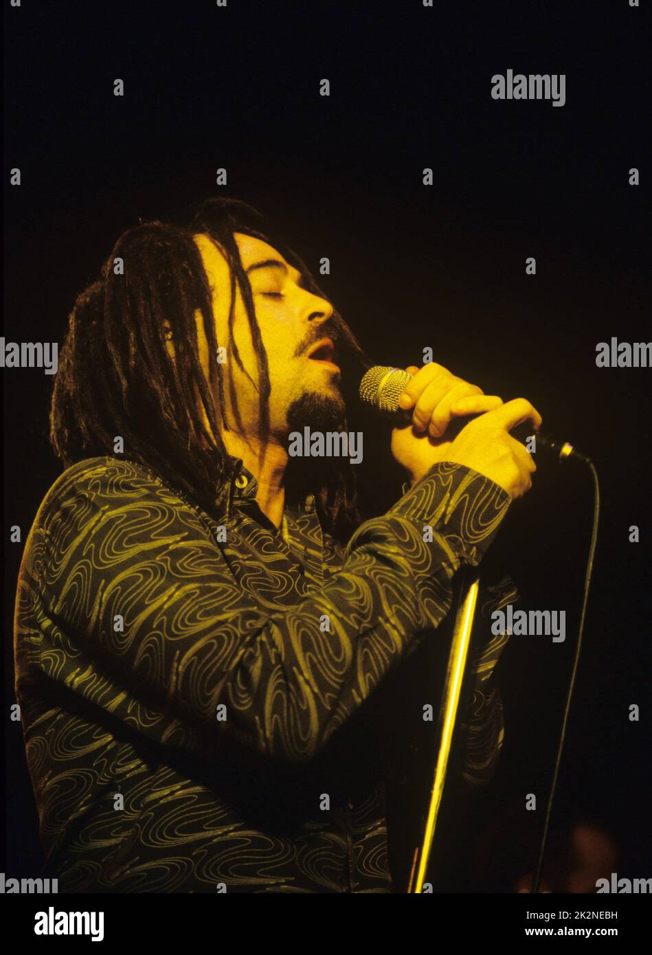 Counting crows gig show hi-res stock photography and images - Alamy