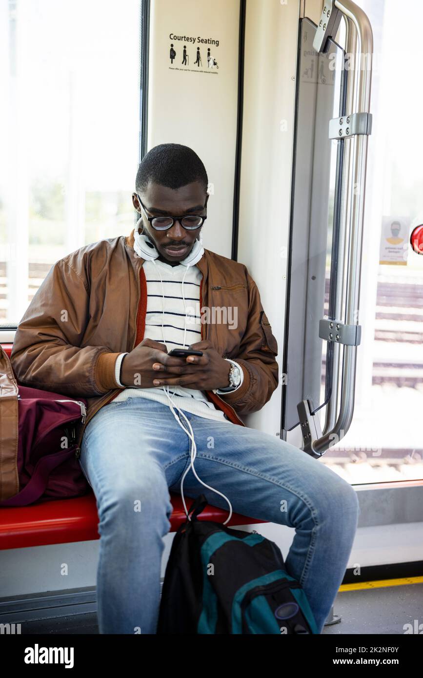 Commuter culture hi-res stock photography and images - Alamy