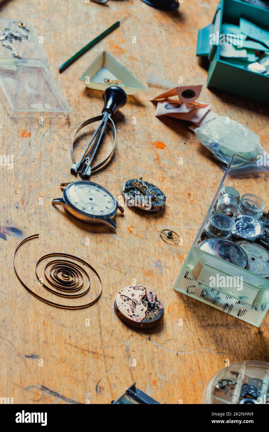 Disassembled clock hi-res stock photography and images - Alamy