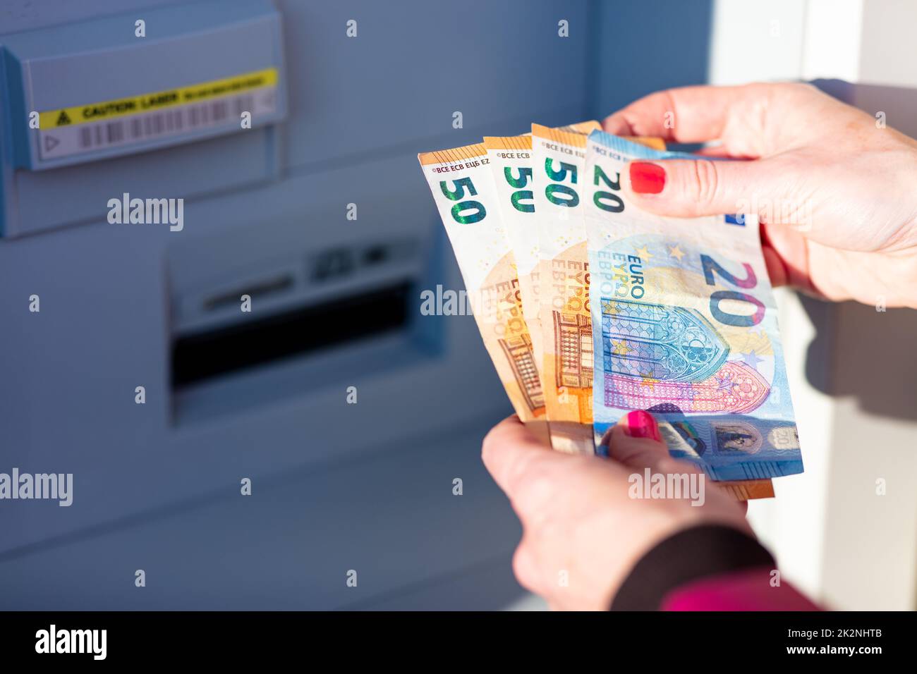 Atm covid19 hi-res stock photography and images - Alamy