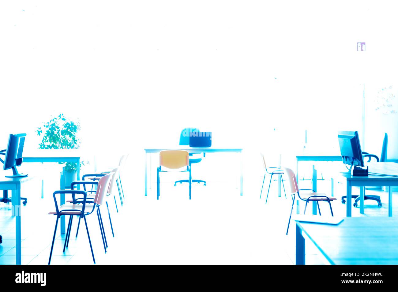 High key empty office room during virus pandemic Stock Photo - Alamy