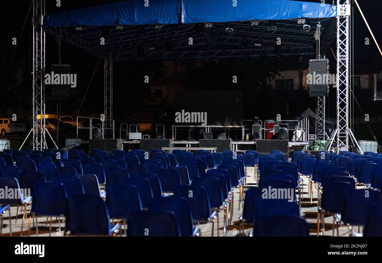 Empty a place hi-res stock photography and images - Alamy