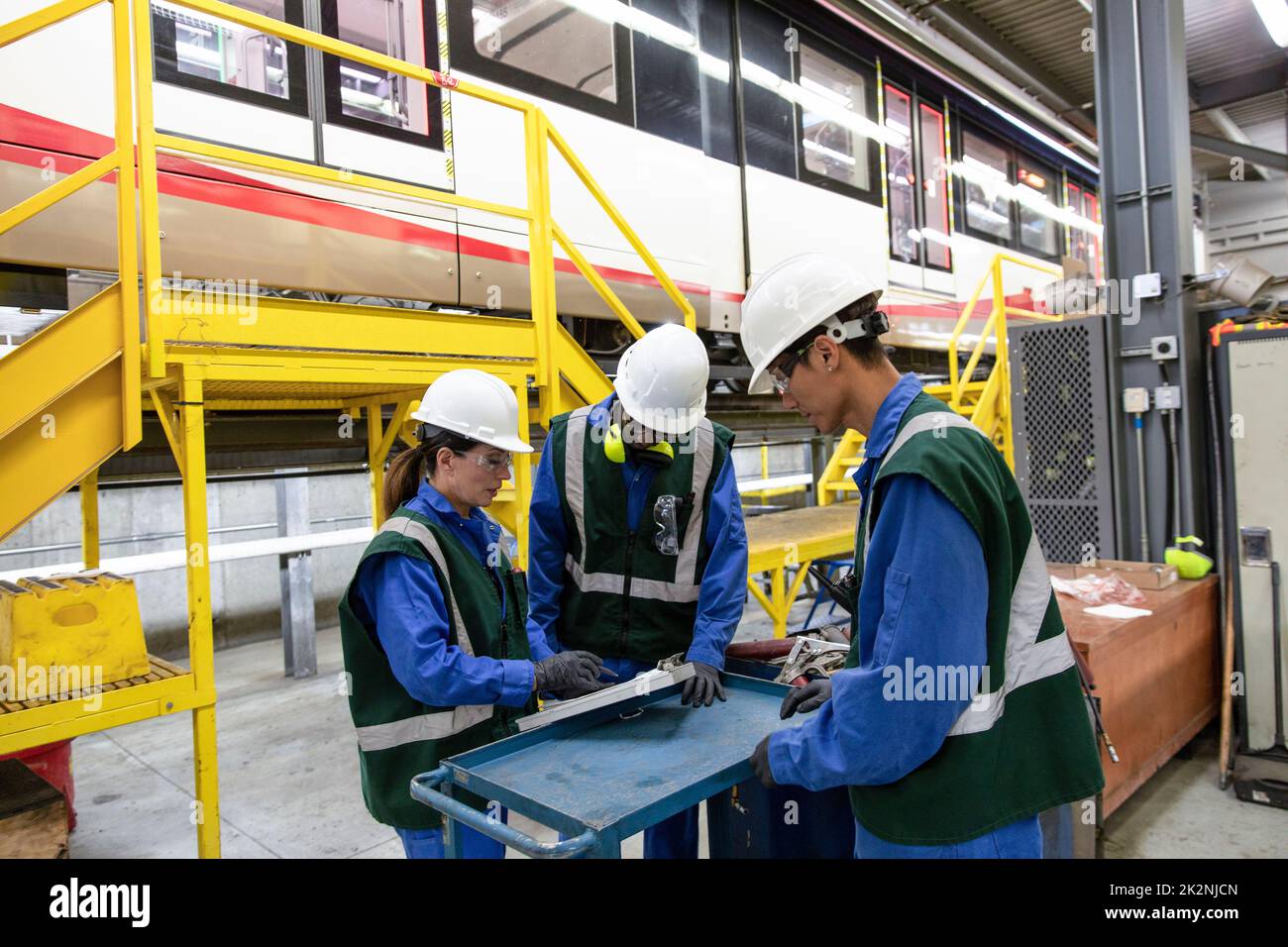 Transit workers hi-res stock photography and images - Alamy