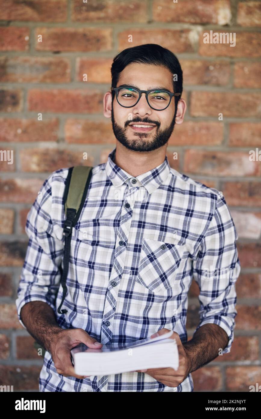 Male student university outdoors hi-res stock photography and images ...