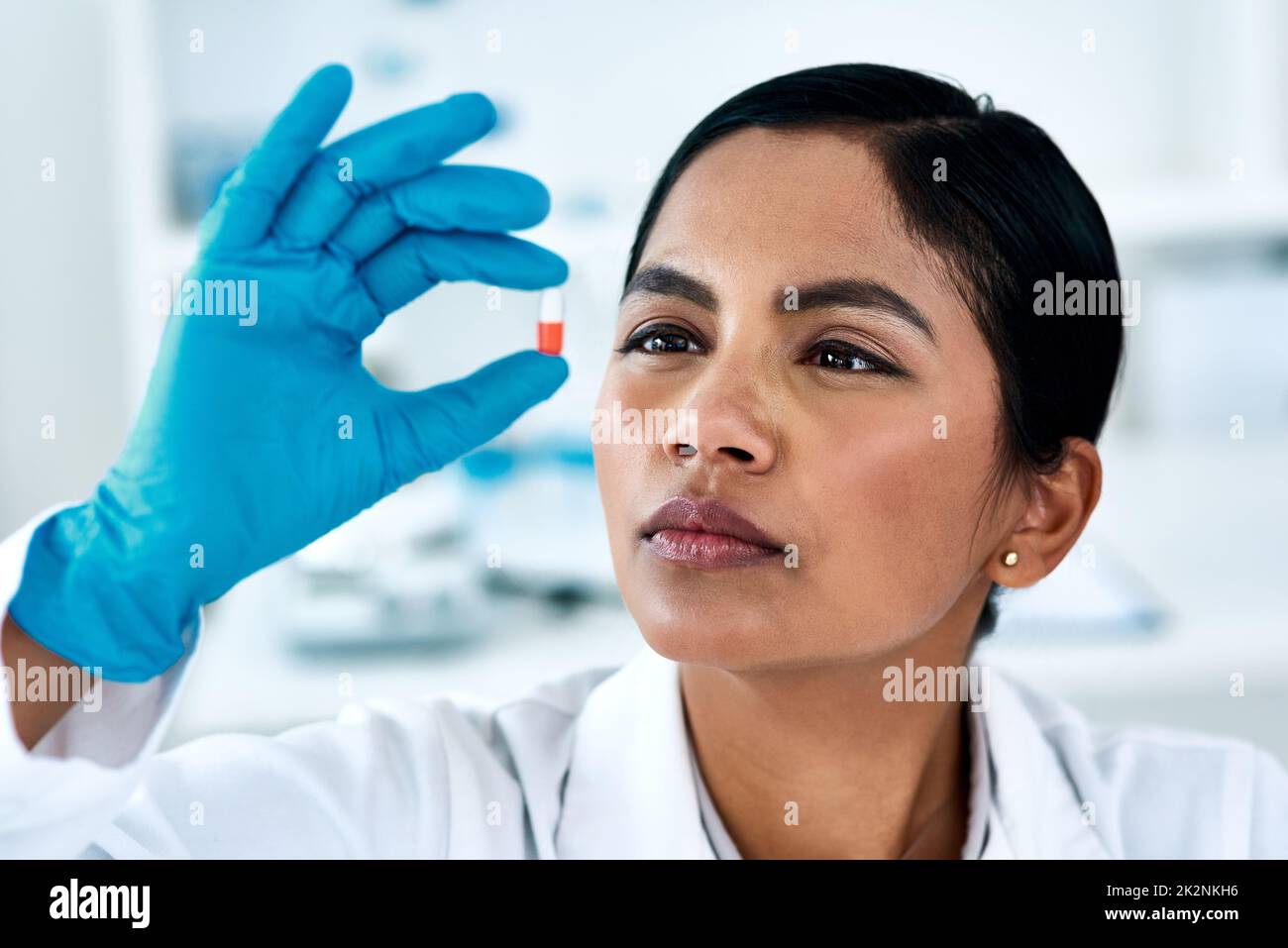 Worker inspecting tablets hi-res stock photography and images - Alamy