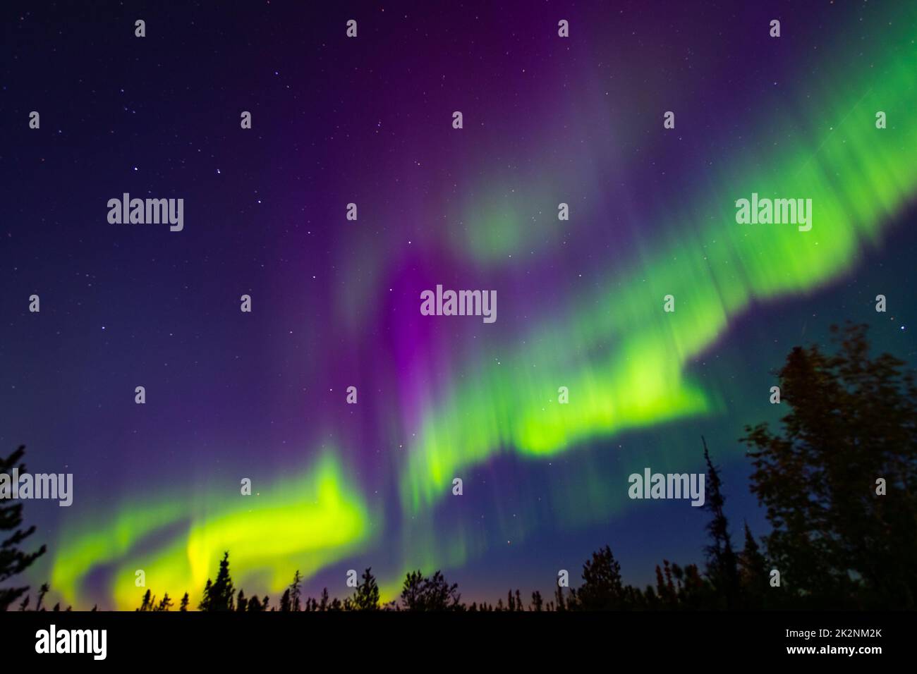 Abstract blue aurora borealis hi-res stock photography and images - Alamy