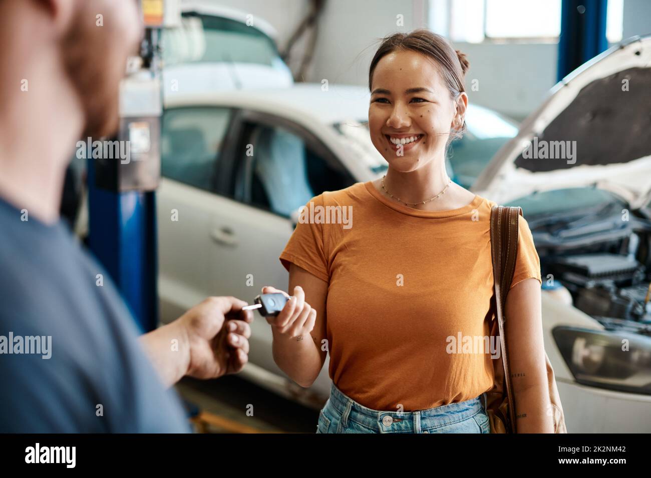 People who drive hi-res stock photography and images - Alamy