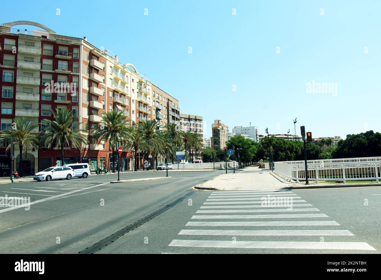 Valencia parking hi-res stock photography and images - Alamy