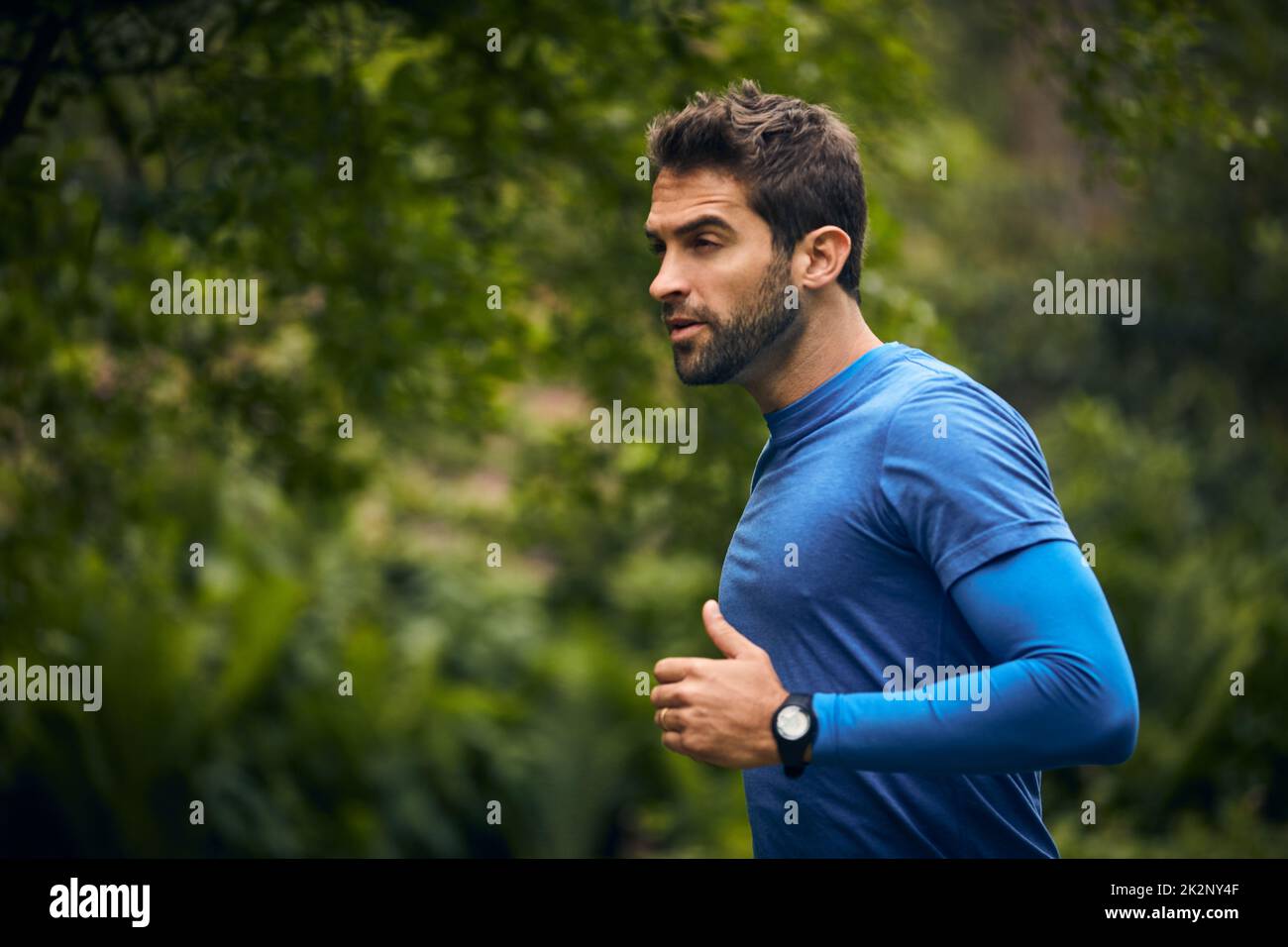 Aged people running hi-res stock photography and images - Alamy