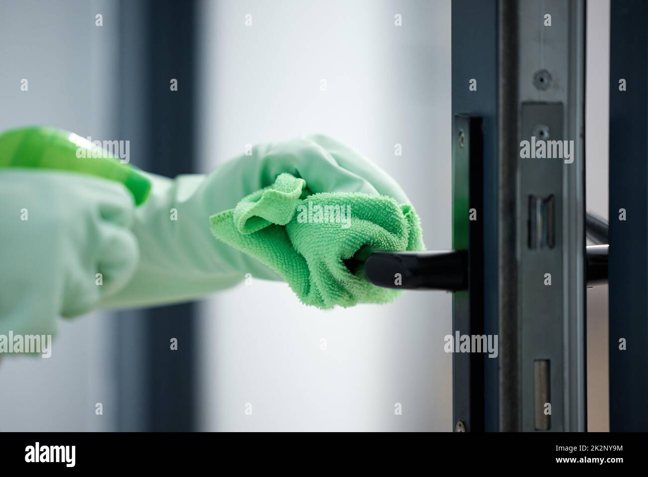 Woman and door hi-res stock photography and images - Alamy