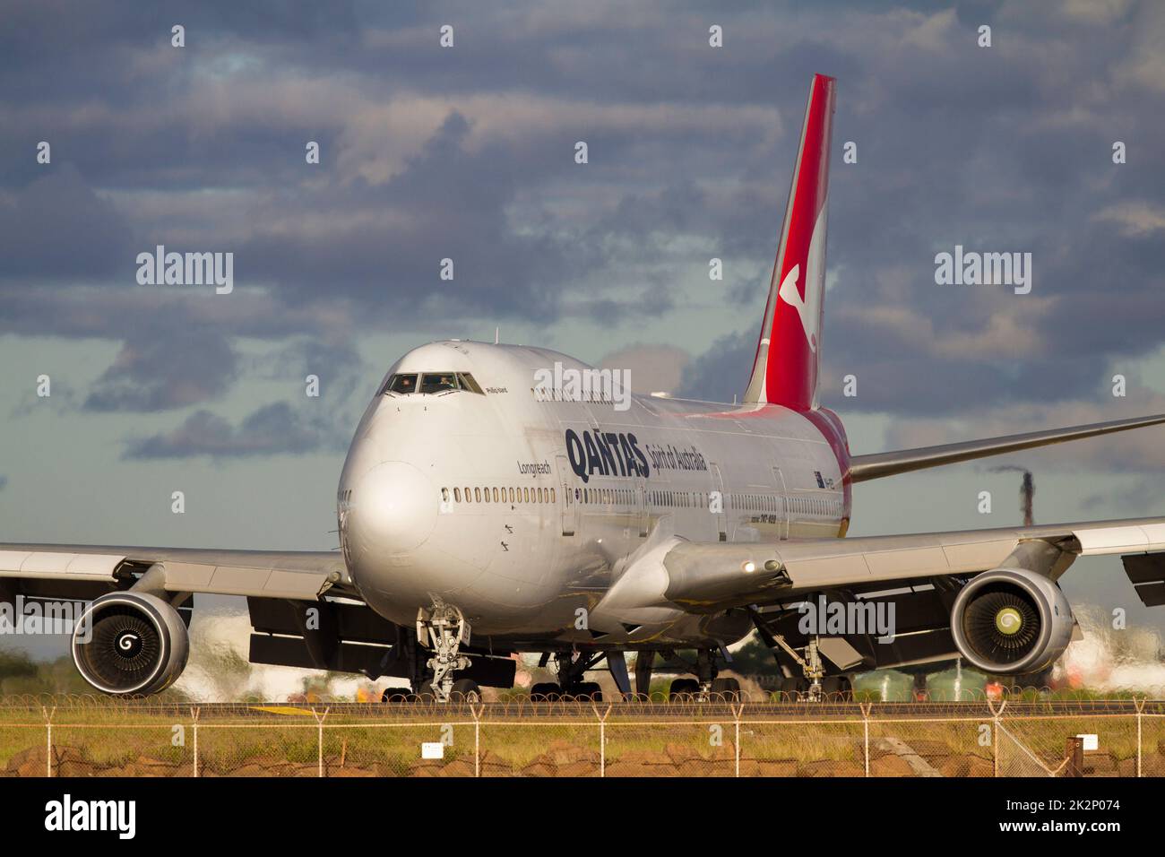 The Qantas Airways plane at the Sydney Airport Stock Photo - Alamy