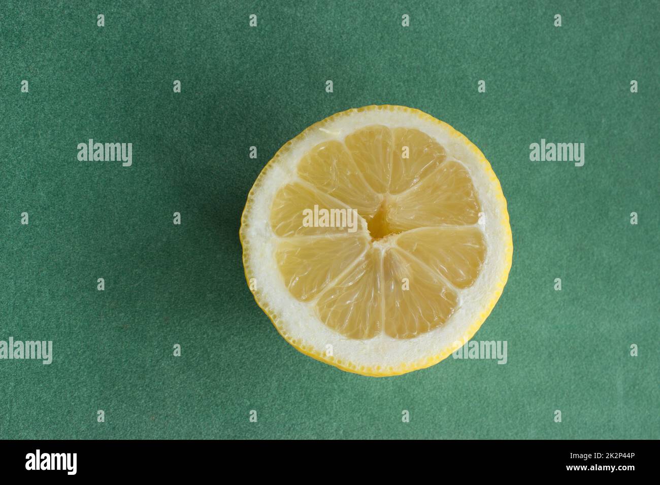 Lemon cut in half Stock Photo - Alamy