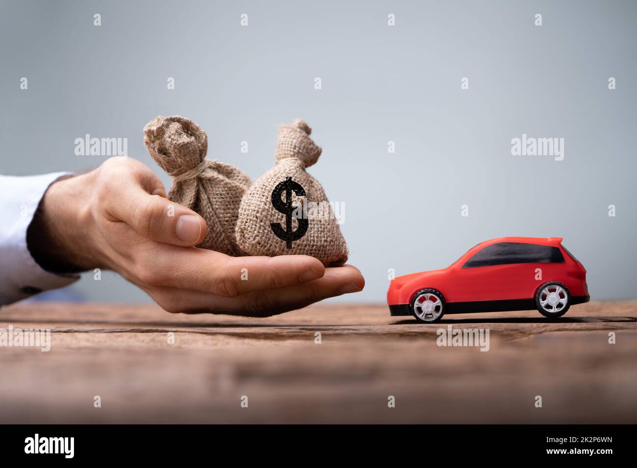 Carry bag to car hi-res stock photography and images - Alamy