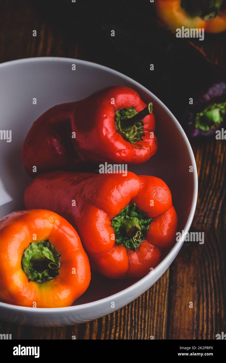 Various bell pepper in bowl hi-res stock photography and images - Alamy