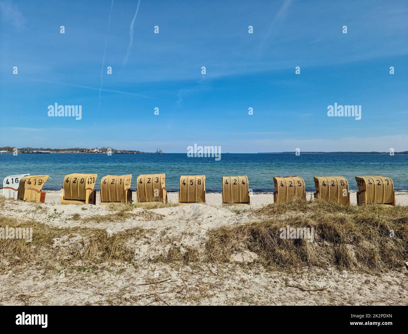 Sunny calm day beach hi-res stock photography and images - Alamy