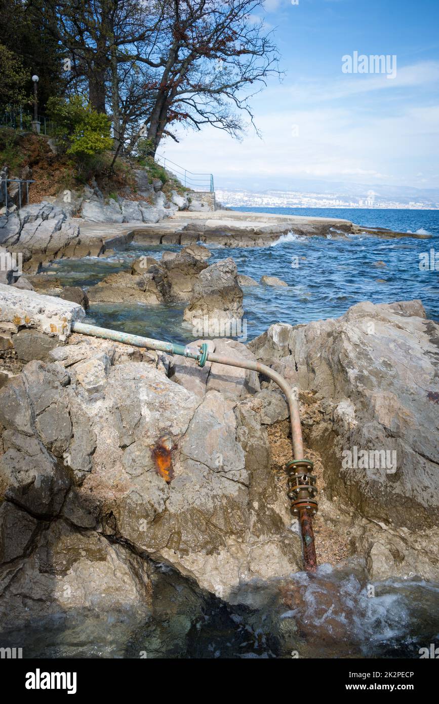 Ocean pollution factory hi-res stock photography and images - Alamy