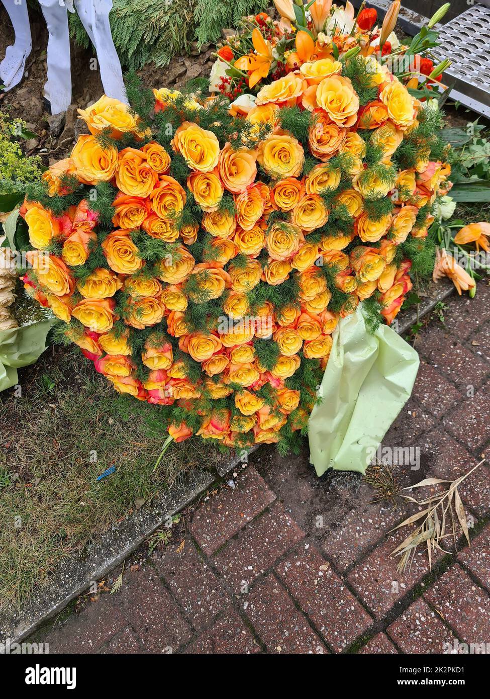 Bouquet of colorful assorted roses in heart shape Stock Photo - Alamy