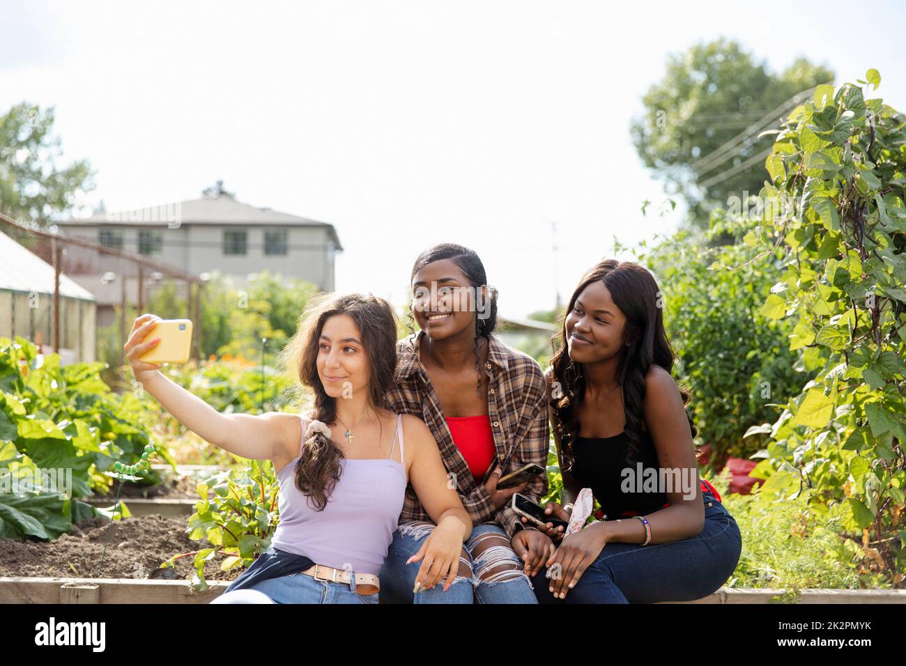 Teen friends selfie hi-res stock photography and images - Alamy