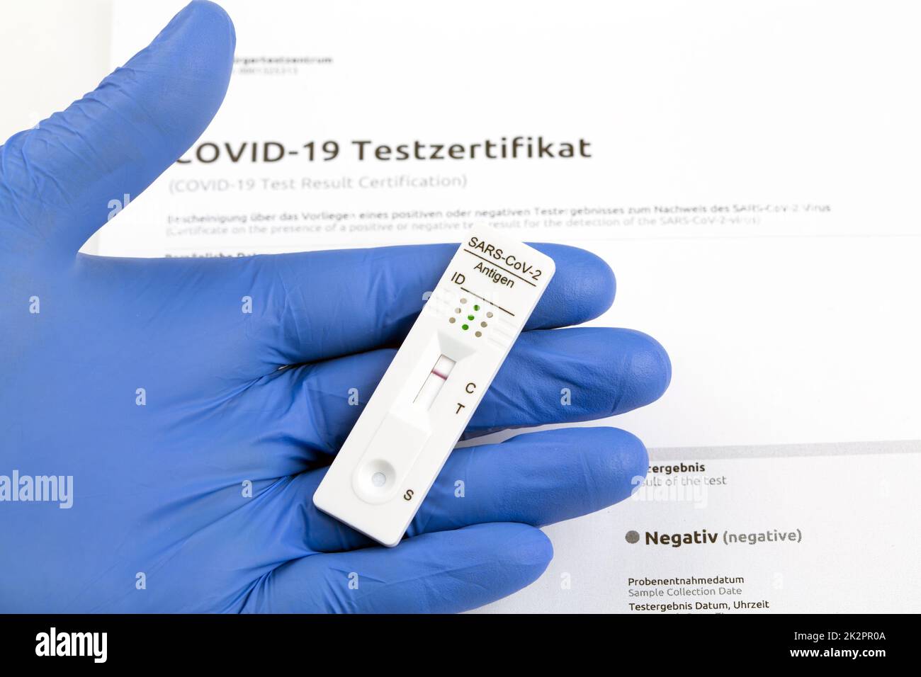Negative test result by using rapid test device for COVID-19 Stock ...