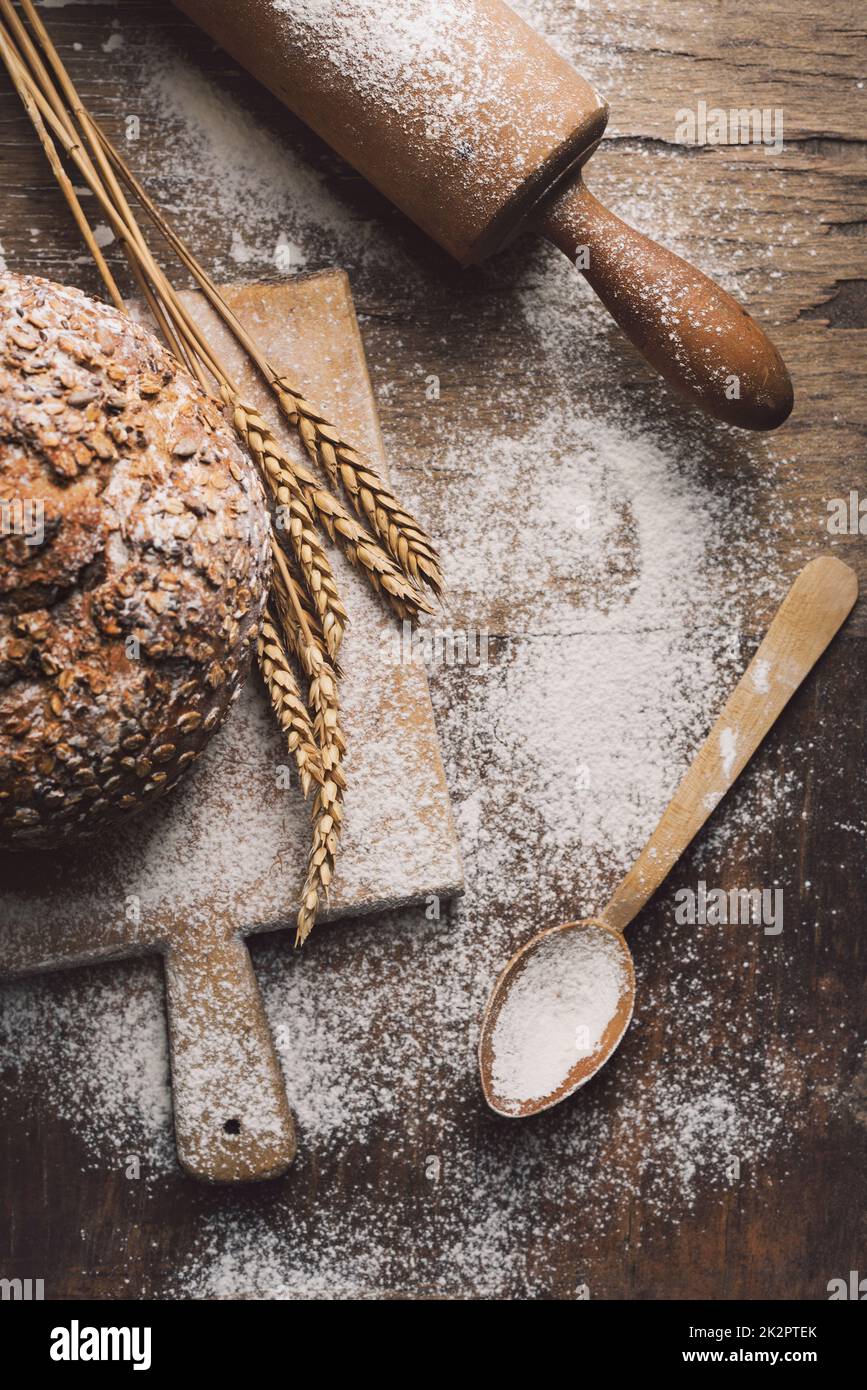 Bread flour wheat hi-res stock photography and images - Alamy