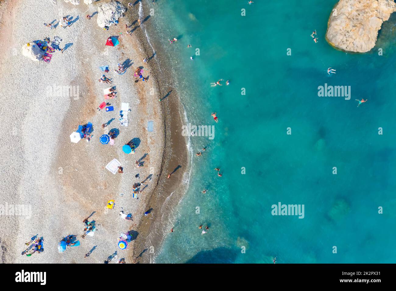 Perta tou Romiou beach in Cyprus, overhead view Stock Photo - Alamy
