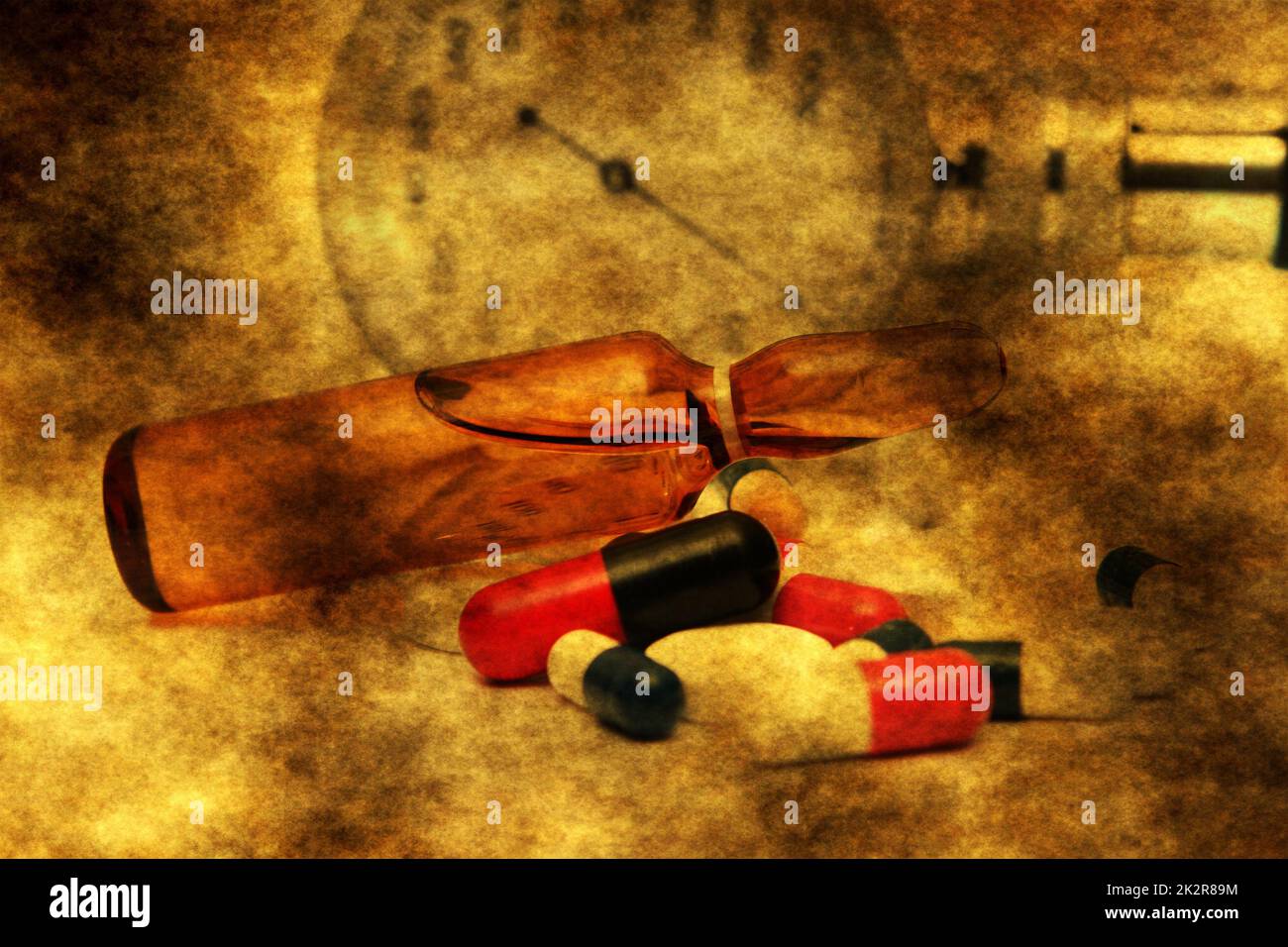 Medicine vial hi-res stock photography and images - Alamy