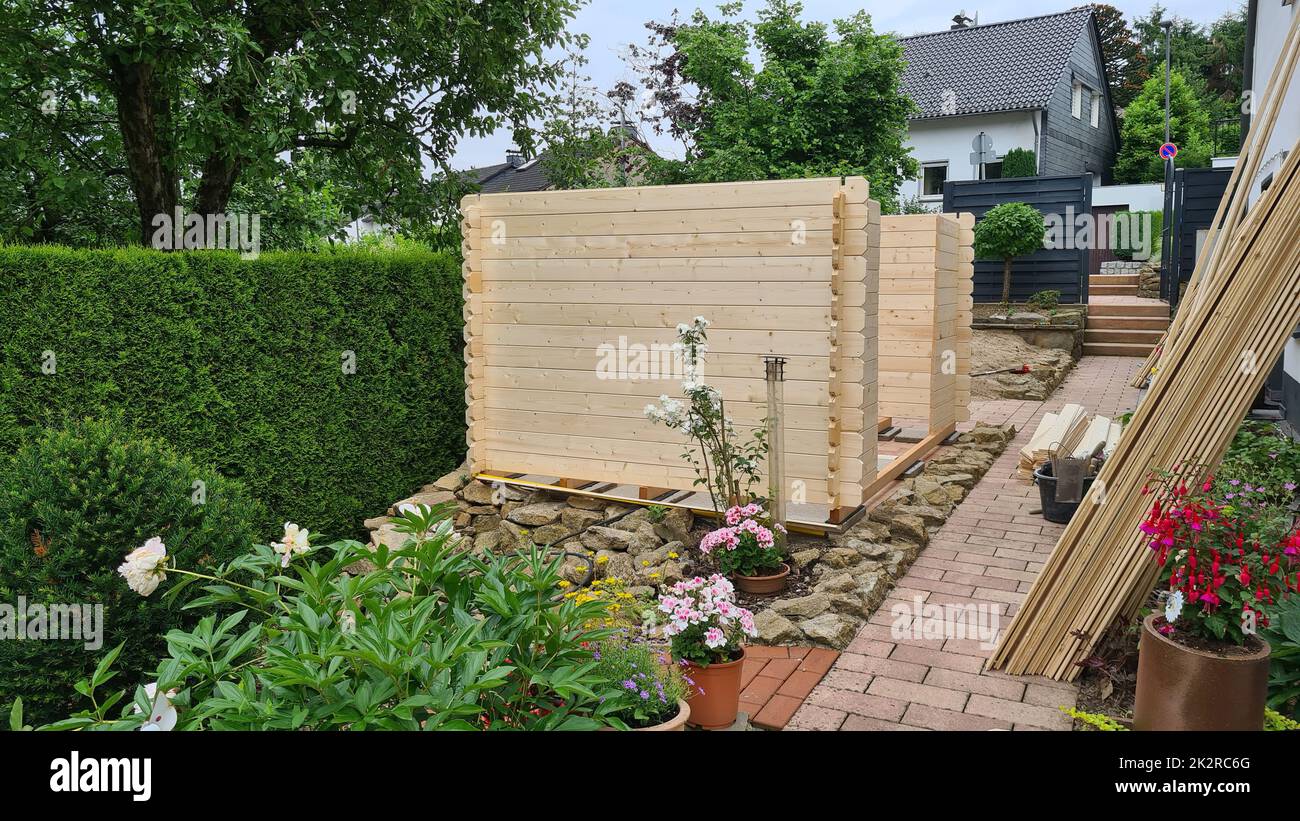 Nice log cabin under construction Stock Photo - Alamy