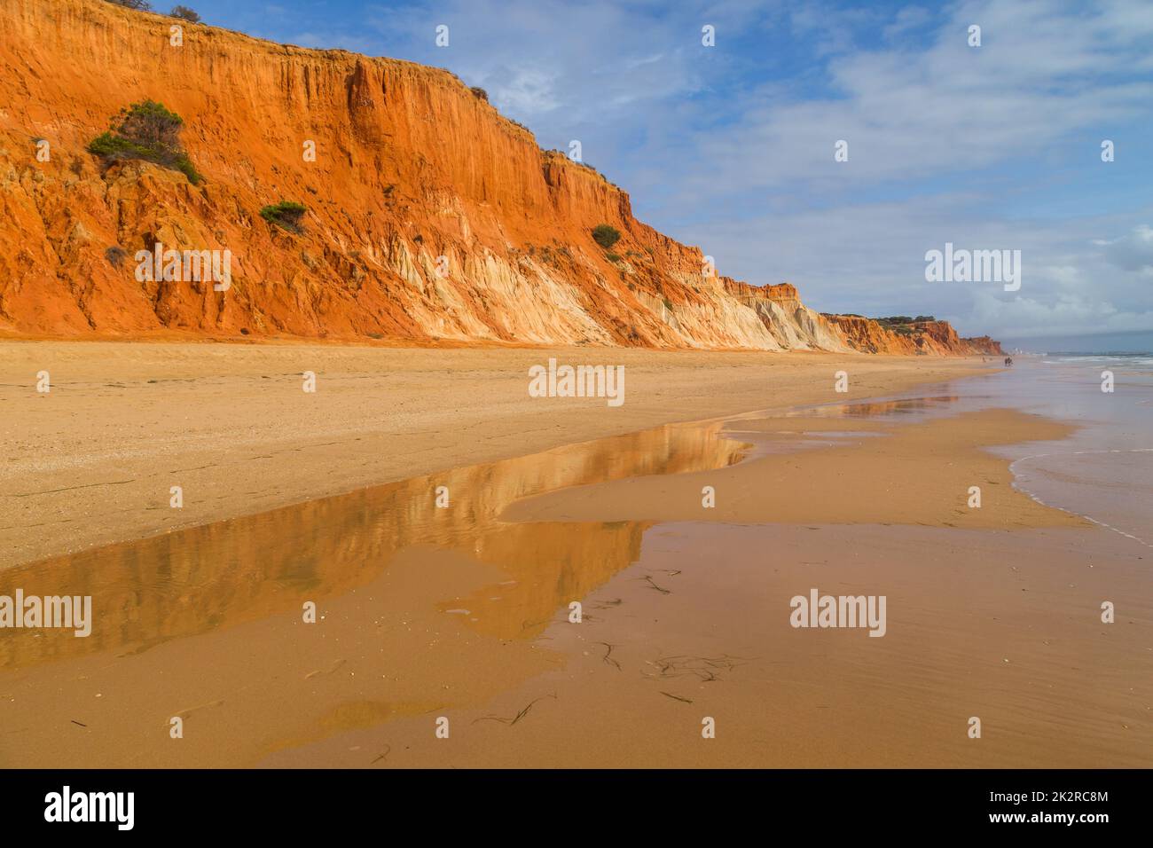 Beautiful albufeira beach algarve hi-res stock photography and images - Alamy