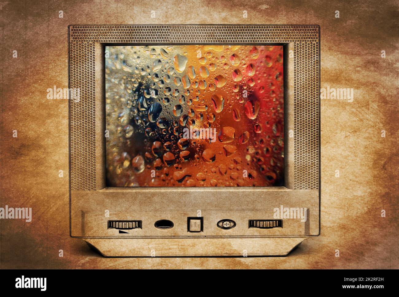 Tv rain hi-res stock photography and images - Alamy