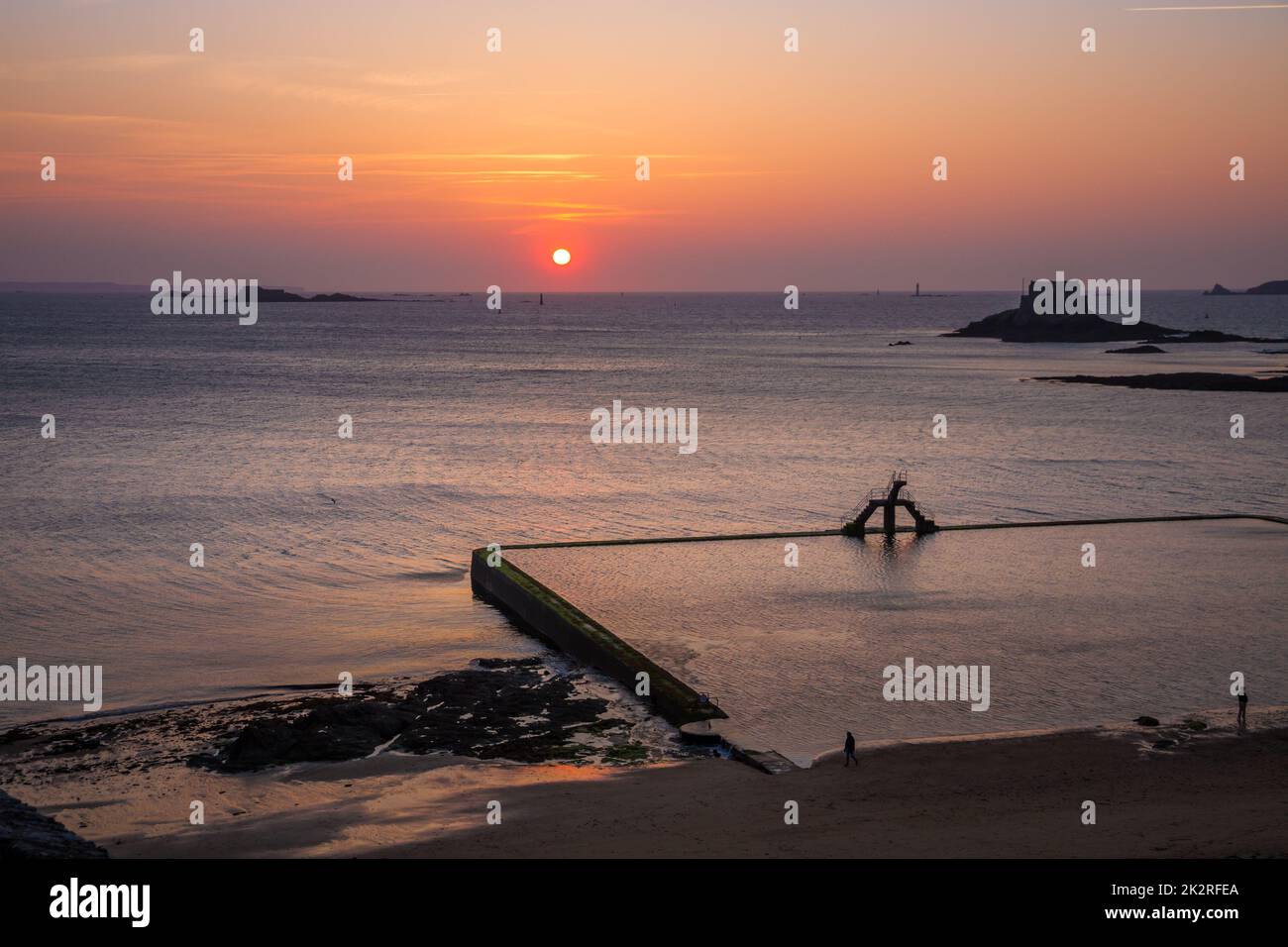 Saint-Malo natural swimming pool at sunset, brittany, France Stock ...