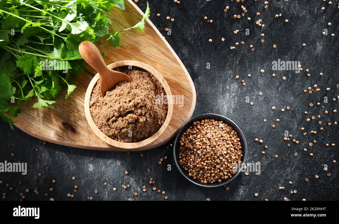 Ground coriander, its dried seeds and fresh leaves Stock Photo - Alamy