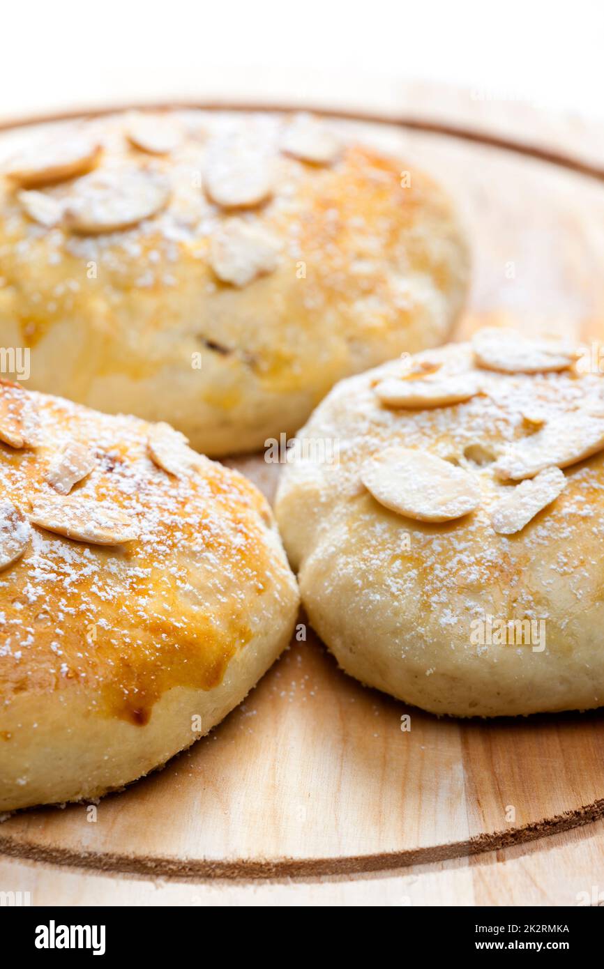 Almond bun hi-res stock photography and images - Alamy